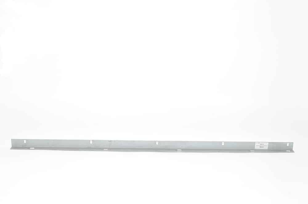 Centre Wing Mounting Rh - 390123 - BRITPART - Vitesse Land Rover Parts Shop