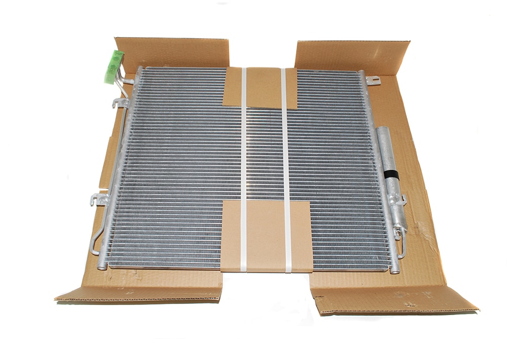 Condenser Assy - LR018404 - BRITPART - Vitesse Land Rover Parts Shop