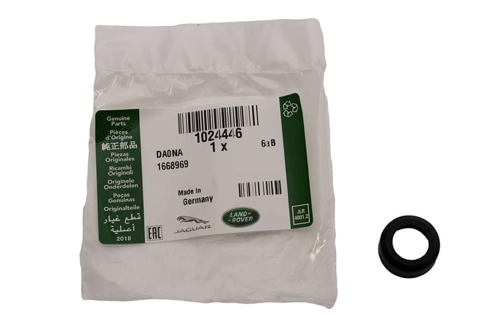 Adaptor - 1024446LR - LAND ROVER - Vitesse Land Rover Parts Shop