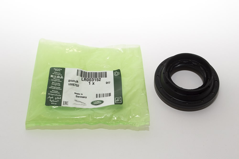 Seal - LR003152LR - LAND ROVER - Vitesse Land Rover Parts Shop
