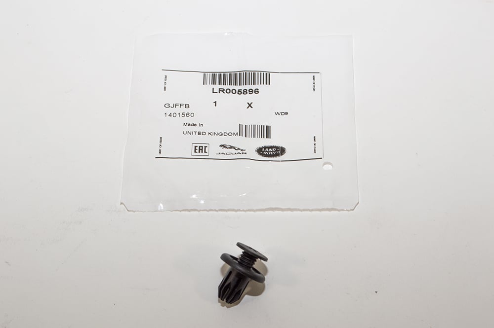 Rivet - LR005896LR - LAND ROVER - Vitesse Land Rover Parts Shop
