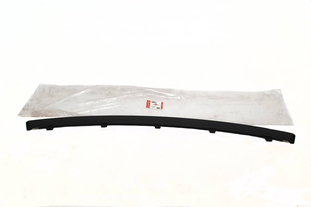 Insert - LR019001LR - LAND ROVER - Vitesse Land Rover Parts Shop